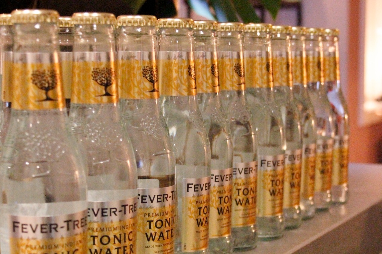 Feestje? Maak je eigen gin tonic bar!